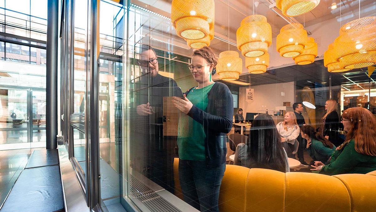 Immersiivinen pedagogiikka rikastuttaa ohjauksen - Haaga-Helia eSignals